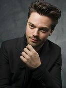 Dominic Cooper bio, età, altezza, fidanzata, percorso di carriera 2026 ...